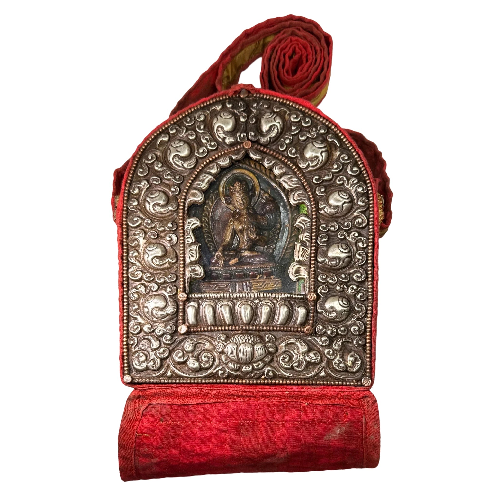 Tibetan travel altar "Ghau" with White Tara statue – Atelier Tibet
